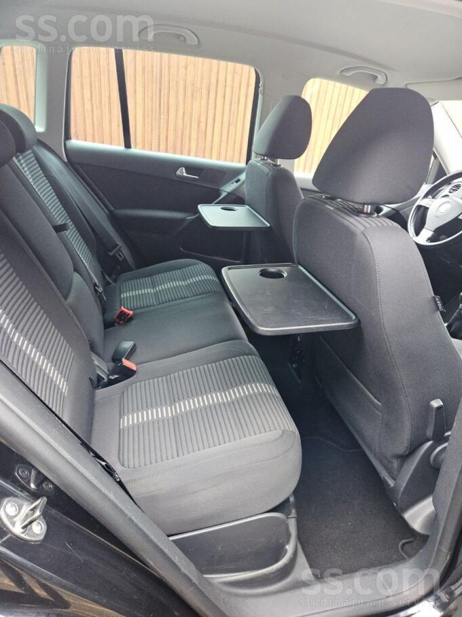 Black Volkswagen Tiguan 2011 in Cesis, with an engine capacity of 1.40 L and mileage of 221 thousand km for 6700 €, photo 33 on AUTOMOTO.COM.LV