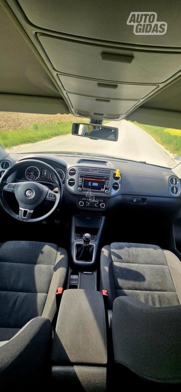Фольксваген Тигуан 2011 в Каунас на AUTOMOTO.COM.LV Черный Фольксваген Тигуан 2011 в Каунас, объемом двигателя 2.00 л и пробегом 359 тыс. км за 6500 €, фото 4 на AUTOMOTO.COM.LV