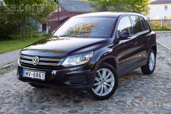 Melns Volkswagen Tiguan 2012 Jelgava, ar dzinēja tilpumu 2.00 L un nobraukumu 259 tūkst. km par 10200 €, foto 2 vietnē AUTOMOTO.COM.LV