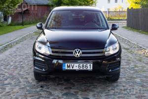 Melns Volkswagen Tiguan 2012 Jelgava, ar dzinēja tilpumu 2.00 L un nobraukumu 259 tūkst. km par 10200 €, foto 5 vietnē AUTOMOTO.COM.LV