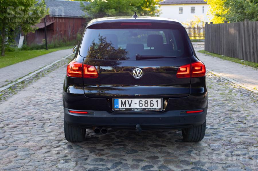 Melns Volkswagen Tiguan 2012 Jelgava, ar dzinēja tilpumu 2.00 L un nobraukumu 259 tūkst. km par 10200 €, foto 6 vietnē AUTOMOTO.COM.LV