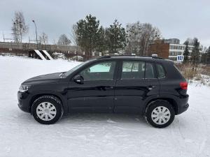 Melns Volkswagen Tiguan 2012 Alīta, ar dzinēja tilpumu 1.97 L un nobraukumu 287 tūkst. km par 6795 €, foto 8 vietnē AUTOMOTO.COM.LV