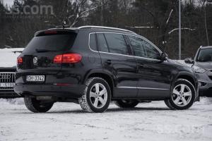 Melns Volkswagen Tiguan 2012 Rīga, ar dzinēja tilpumu 1.40 L un nobraukumu 203 tūkst. km par 8990 €, foto 4 vietnē AUTOMOTO.COM.LV