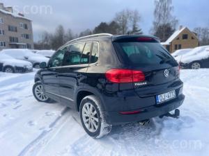 Melns Volkswagen Tiguan 2012 Kuldīga, ar dzinēja tilpumu 2.00 L un nobraukumu 320 tūkst. km par 9390 €, foto 3 vietnē AUTOMOTO.COM.LV