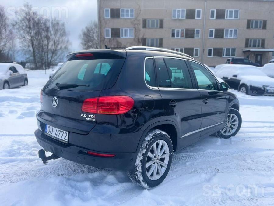 Melns Volkswagen Tiguan 2012 Kuldīga, ar dzinēja tilpumu 2.00 L un nobraukumu 320 tūkst. km par 9390 €, foto 4 vietnē AUTOMOTO.COM.LV