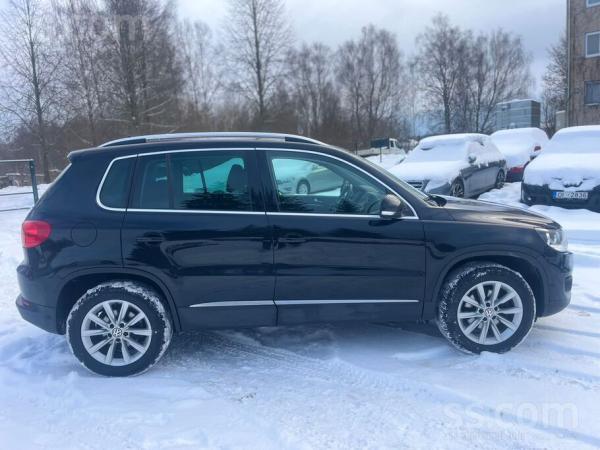 Melns Volkswagen Tiguan 2012 Kuldīga, ar dzinēja tilpumu 2.00 L un nobraukumu 320 tūkst. km par 9390 €, foto 6 vietnē AUTOMOTO.COM.LV