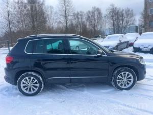 Melns Volkswagen Tiguan 2012 Kuldīga, ar dzinēja tilpumu 2.00 L un nobraukumu 320 tūkst. km par 9390 €, foto 6 vietnē AUTOMOTO.COM.LV