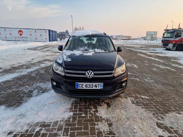 Melns Volkswagen Tiguan 2012 Tauragė, ar dzinēja tilpumu 1.97 L un nobraukumu 276 tūkst. km par 6700 €, foto 8 vietnē AUTOMOTO.COM.LV