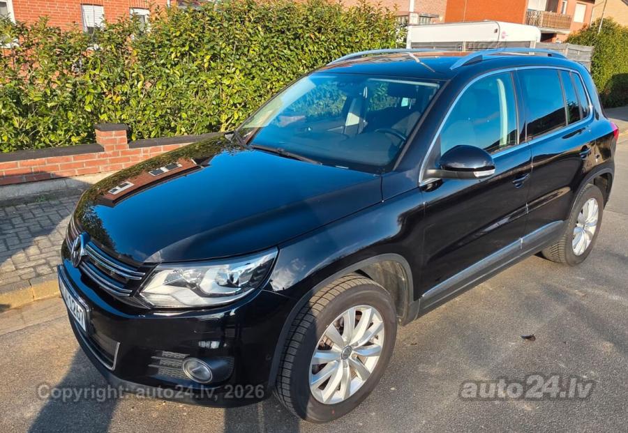 Black Volkswagen Tiguan 2012 in Tartu, with an engine capacity of 2.00 L and mileage of 198 thousand km for 9790 €, photo 5 on AUTOMOTO.COM.LV