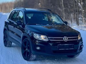 Black Volkswagen Tiguan 2012 in Radviliskis, with an engine capacity of 2.00 L and mileage of 220 thousand km for 7500 €, photo  on AUTOMOTO.COM.LV