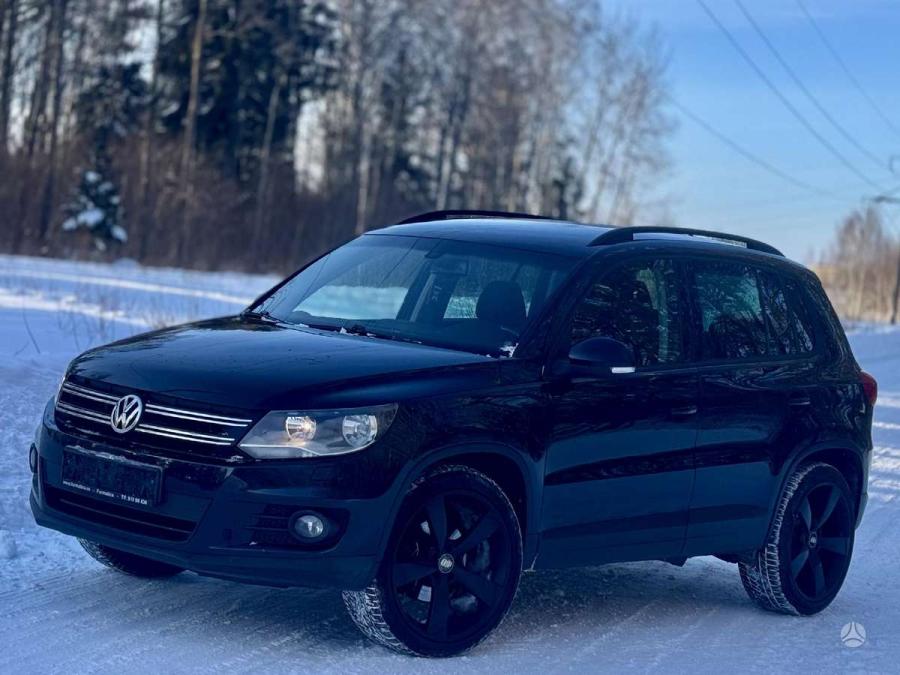Melns Volkswagen Tiguan 2012 Radviliškis, ar dzinēja tilpumu 2.00 L un nobraukumu 220 tūkst. km par 7500 €, foto 2 vietnē AUTOMOTO.COM.LV