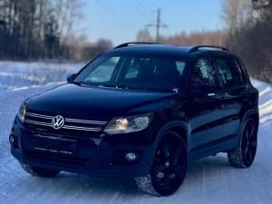 Melns Volkswagen Tiguan 2012 Radviliškis, ar dzinēja tilpumu 2.00 L un nobraukumu 220 tūkst. km par 7500 €, foto 4 vietnē AUTOMOTO.COM.LV