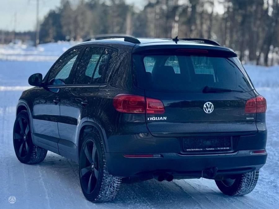 Melns Volkswagen Tiguan 2012 Radviliškis, ar dzinēja tilpumu 2.00 L un nobraukumu 220 tūkst. km par 7500 €, foto 11 vietnē AUTOMOTO.COM.LV