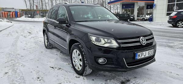 Melns Volkswagen Tiguan 2012 Viļņa, ar dzinēja tilpumu 1.97 L un nobraukumu 314 tūkst. km par 7000 €, foto 3 vietnē AUTOMOTO.COM.LV
