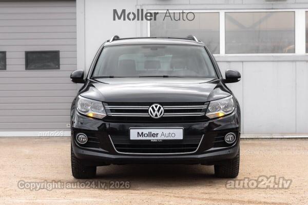 Black Volkswagen Tiguan 2012 in Jelgava, with an engine capacity of 2.00 L and mileage of 264 thousand km for 10700 €, photo 3 on AUTOMOTO.COM.LV