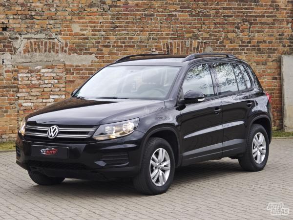 Black Volkswagen Tiguan 2012 in Vilnius, with an engine capacity of 2.00 L and mileage of 214 thousand km for 7600 €, photo 3 on AUTOMOTO.COM.LV