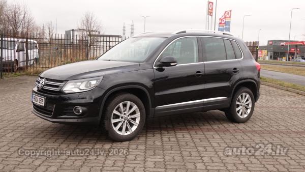 Black Volkswagen Tiguan 2012 in Tartu, with an engine capacity of 2.00 L and mileage of 206 thousand km for 10990 €, photo 4 on AUTOMOTO.COM.LV