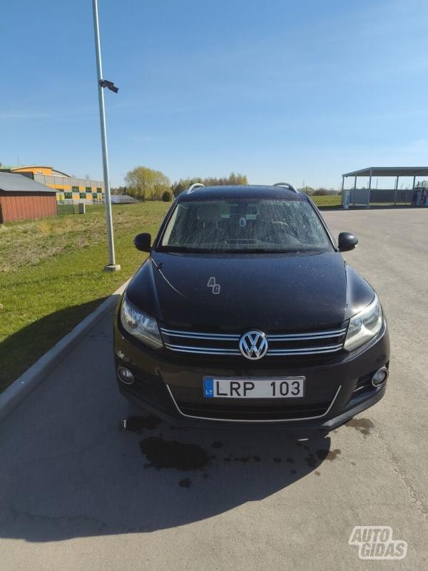Melns Volkswagen Tiguan 2012 Pasvalys, ar dzinēja tilpumu 2.00 L un nobraukumu 288 tūkst. km par 8500 €, foto 3 vietnē AUTOMOTO.COM.LV