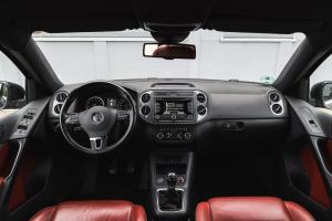 Melns Volkswagen Tiguan 2012 Ventspils, ar dzinēja tilpumu 2.00 L un nobraukumu 162 tūkst. km par 11250 €, foto 14 vietnē AUTOMOTO.COM.LV