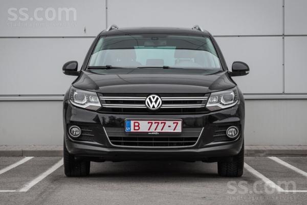 Black Volkswagen Tiguan 2012 in Riga, with an engine capacity of 2.00 L and mileage of 242 thousand km for 9990 €, photo 2 on AUTOMOTO.COM.LV