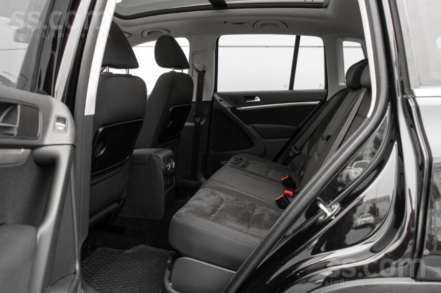 Black Volkswagen Tiguan 2012 in Riga, with an engine capacity of 2.00 L and mileage of 242 thousand km for 9990 €, photo 11 on AUTOMOTO.COM.LV