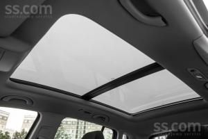 Black Volkswagen Tiguan 2012 in Riga, with an engine capacity of 2.00 L and mileage of 242 thousand km for 9990 €, photo 15 on AUTOMOTO.COM.LV