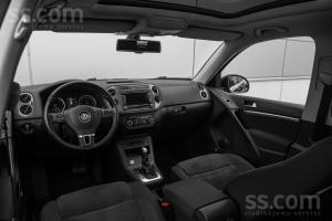 Black Volkswagen Tiguan 2012 in Riga, with an engine capacity of 2.00 L and mileage of 242 thousand km for 9990 €, photo 16 on AUTOMOTO.COM.LV