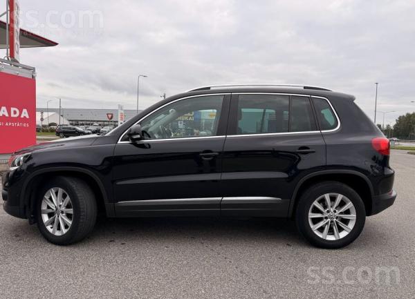Melns Volkswagen Tiguan 2012 Rīga, ar dzinēja tilpumu 2.00 L un nobraukumu 0 tūkst. km par 8500 €, foto 2 vietnē AUTOMOTO.COM.LV