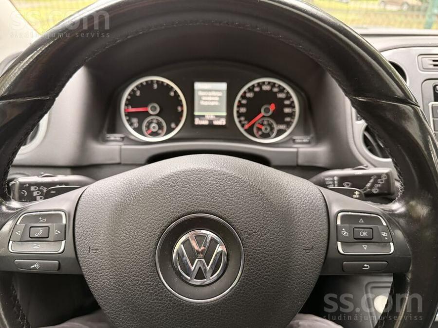 Black Volkswagen Tiguan 2012 in Riga, with an engine capacity of 2.00 L and mileage of 0 thousand km for 8500 €, photo 15 on AUTOMOTO.COM.LV