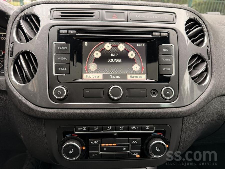 Black Volkswagen Tiguan 2012 in Riga, with an engine capacity of 2.00 L and mileage of 0 thousand km for 8500 €, photo 16 on AUTOMOTO.COM.LV