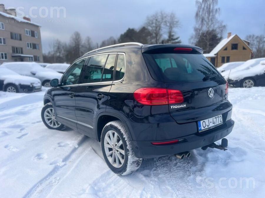Melns Volkswagen Tiguan 2012 Kuldīga, ar dzinēja tilpumu 2.00 L un nobraukumu 320 tūkst. km par 8490 €, foto 4 vietnē AUTOMOTO.COM.LV