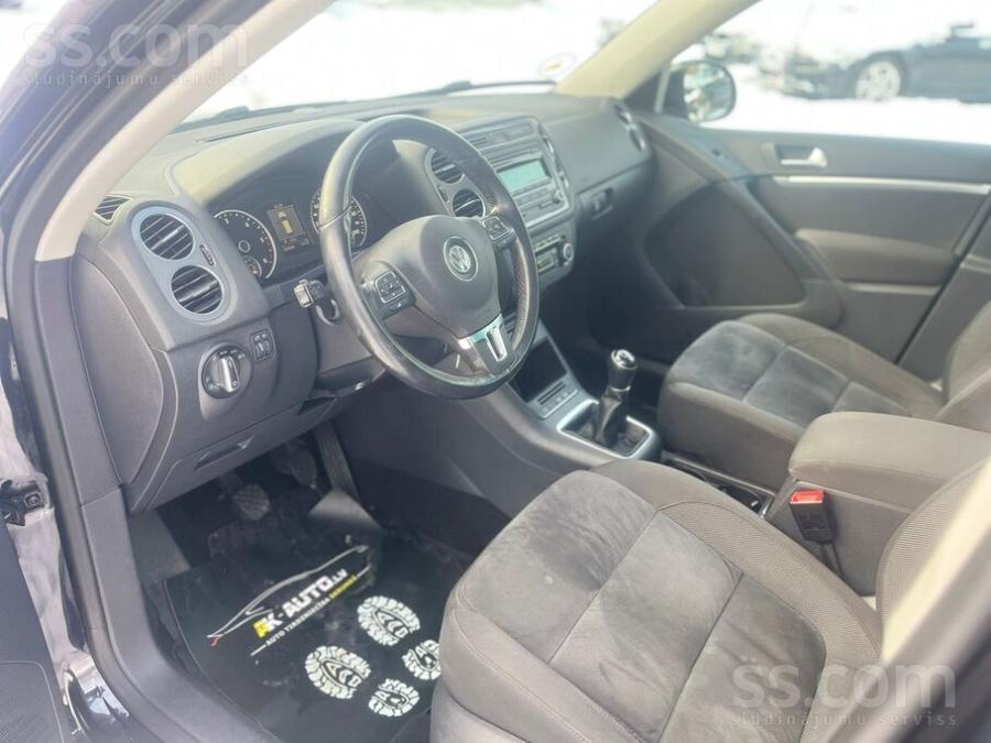 Melns Volkswagen Tiguan 2012 Kuldīga, ar dzinēja tilpumu 2.00 L un nobraukumu 320 tūkst. km par 8490 €, foto 10 vietnē AUTOMOTO.COM.LV