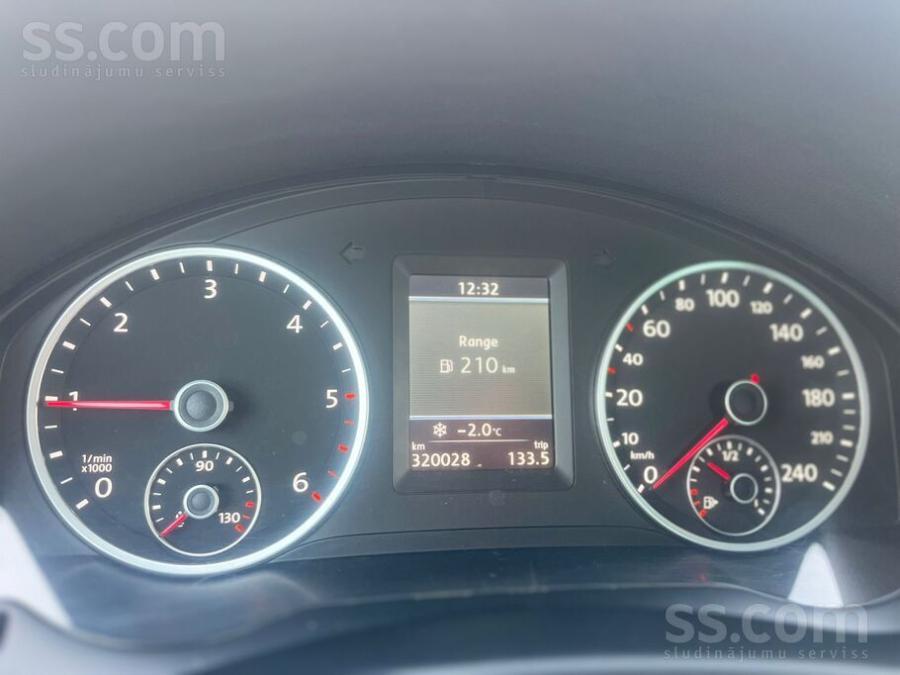 Melns Volkswagen Tiguan 2012 Kuldīga, ar dzinēja tilpumu 2.00 L un nobraukumu 320 tūkst. km par 8490 €, foto 18 vietnē AUTOMOTO.COM.LV