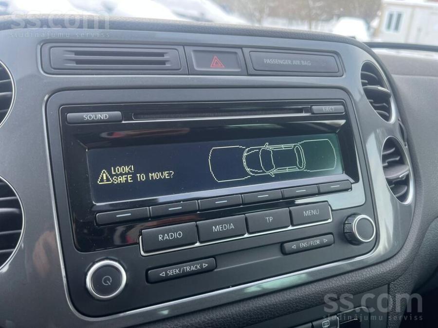 Melns Volkswagen Tiguan 2012 Kuldīga, ar dzinēja tilpumu 2.00 L un nobraukumu 320 tūkst. km par 8490 €, foto 19 vietnē AUTOMOTO.COM.LV
