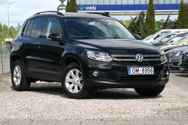 Black Volkswagen Tiguan 2012 in Tukums, with an engine capacity of 1.40 L and mileage of 208 thousand km for 7990 €, photo 2 on AUTOMOTO.COM.LV
