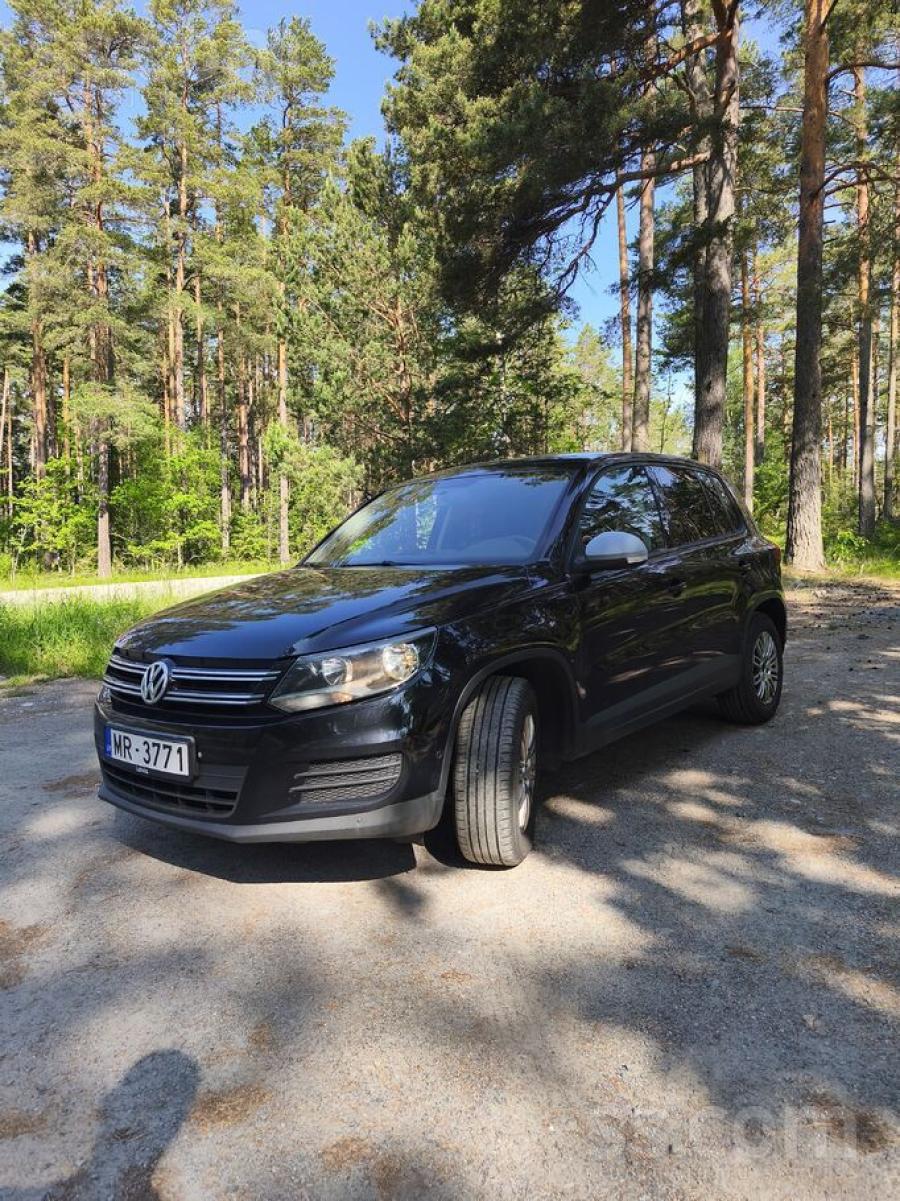 Melns Volkswagen Tiguan 2012 Ventspils, ar dzinēja tilpumu 2.00 L un nobraukumu 252 tūkst. km par 8500 €, foto 3 vietnē AUTOMOTO.COM.LV