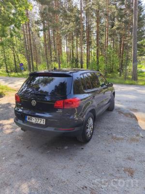 Melns Volkswagen Tiguan 2012 Ventspils, ar dzinēja tilpumu 2.00 L un nobraukumu 252 tūkst. km par 8500 €, foto 4 vietnē AUTOMOTO.COM.LV