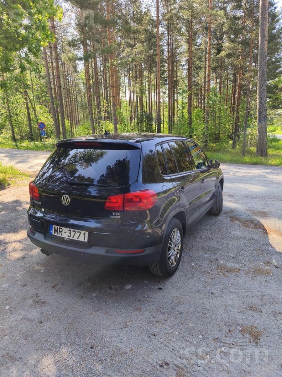 Melns Volkswagen Tiguan 2012 Ventspils, ar dzinēja tilpumu 2.00 L un nobraukumu 252 tūkst. km par 8500 €, foto 4 vietnē AUTOMOTO.COM.LV