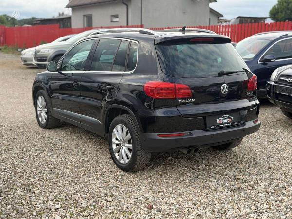 Melns Volkswagen Tiguan 2012 Viļņa, ar dzinēja tilpumu 1.97 L un nobraukumu 243 tūkst. km par 8500 €, foto 6 vietnē AUTOMOTO.COM.LV