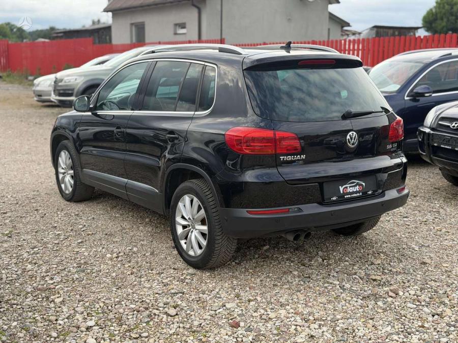 Black Volkswagen Tiguan 2012 in Vilnius, with an engine capacity of 1.97 L and mileage of 243 thousand km for 8500 €, photo 7 on AUTOMOTO.COM.LV