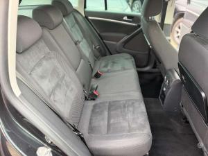 Black Volkswagen Tiguan 2012 in Vilnius, with an engine capacity of 1.97 L and mileage of 243 thousand km for 8500 €, photo 15 on AUTOMOTO.COM.LV