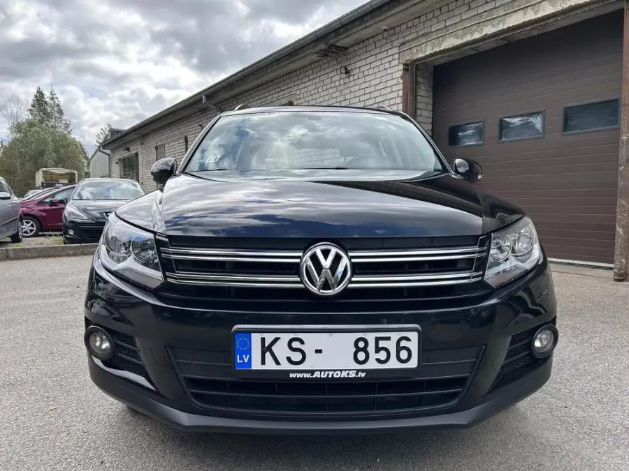 Melns Volkswagen Tiguan 2012 Limbaži, ar dzinēja tilpumu 2.00 L un nobraukumu 276 tūkst. km par 9250 €, foto 3 vietnē AUTOMOTO.COM.LV