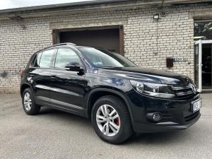 Melns Volkswagen Tiguan 2012 Limbaži, ar dzinēja tilpumu 2.00 L un nobraukumu 276 tūkst. km par 9250 €, foto 4 vietnē AUTOMOTO.COM.LV