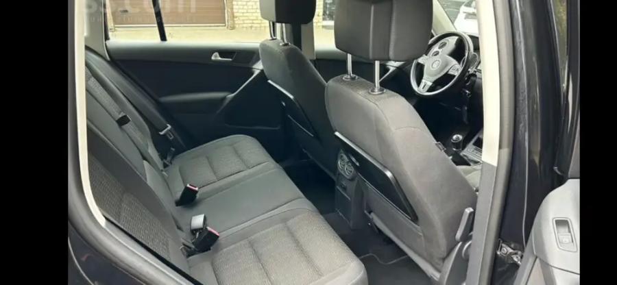 Melns Volkswagen Tiguan 2012 Limbaži, ar dzinēja tilpumu 2.00 L un nobraukumu 276 tūkst. km par 9250 €, foto 8 vietnē AUTOMOTO.COM.LV