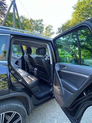 Melns Volkswagen Tiguan 2012 Klaipėda, ar dzinēja tilpumu 1.97 L un nobraukumu 141 tūkst. km par 9100 €, foto 11 vietnē AUTOMOTO.COM.LV