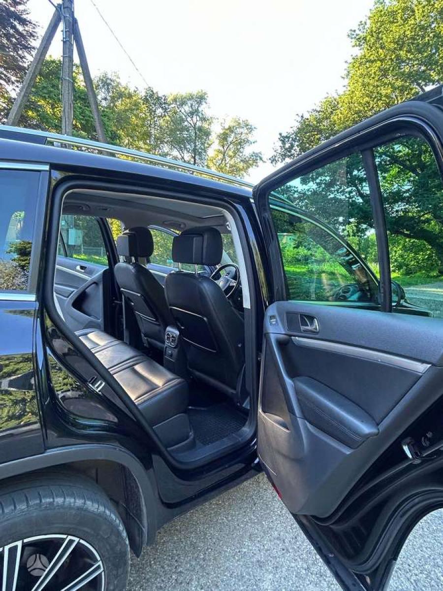 Melns Volkswagen Tiguan 2012 Klaipėda, ar dzinēja tilpumu 1.97 L un nobraukumu 141 tūkst. km par 9100 €, foto 11 vietnē AUTOMOTO.COM.LV