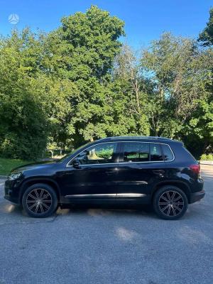 Melns Volkswagen Tiguan 2012 Klaipėda, ar dzinēja tilpumu 1.97 L un nobraukumu 141 tūkst. km par 9100 €, foto 17 vietnē AUTOMOTO.COM.LV