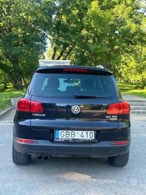 Melns Volkswagen Tiguan 2012 Klaipėda, ar dzinēja tilpumu 1.97 L un nobraukumu 141 tūkst. km par 9100 €, foto 18 vietnē AUTOMOTO.COM.LV