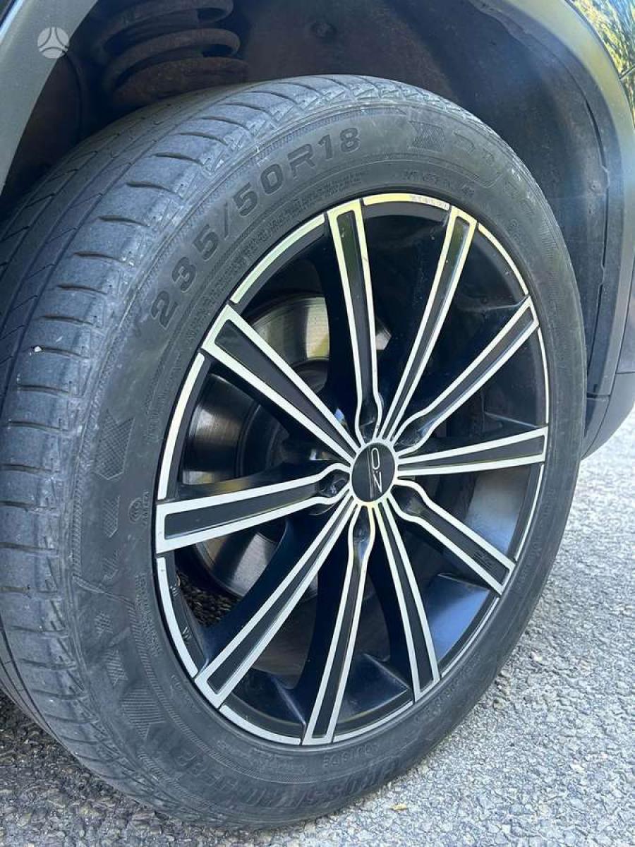 Melns Volkswagen Tiguan 2012 Klaipėda, ar dzinēja tilpumu 1.97 L un nobraukumu 141 tūkst. km par 9100 €, foto 24 vietnē AUTOMOTO.COM.LV