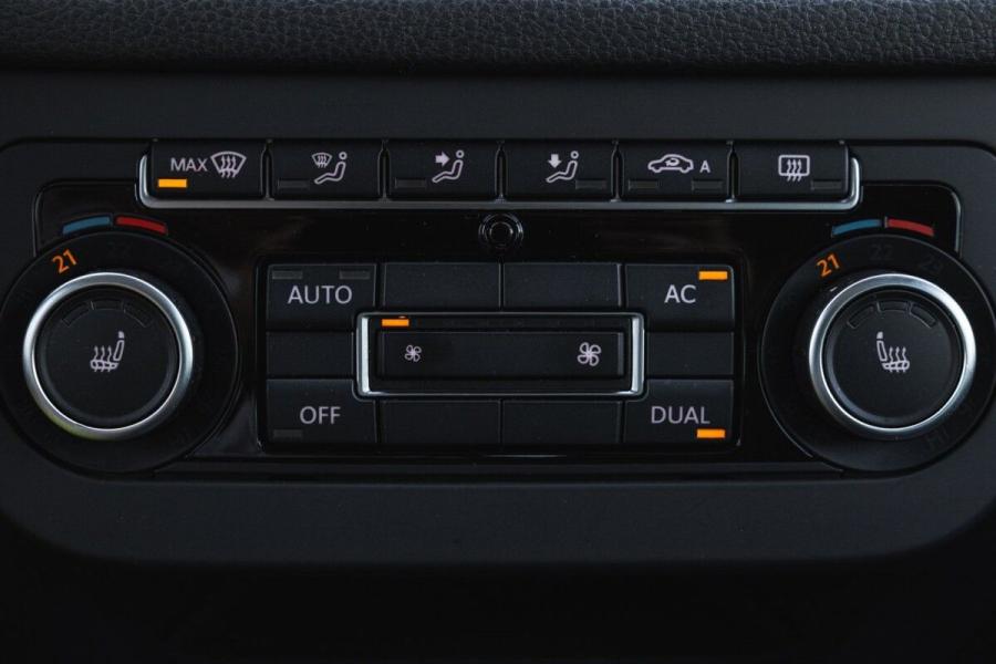 Melns Volkswagen Tiguan 2012 Ventspils, ar dzinēja tilpumu 2.00 L un nobraukumu 268 tūkst. km par 7500 €, foto 25 vietnē AUTOMOTO.COM.LV